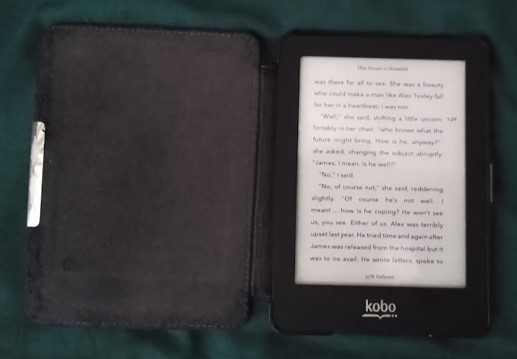 A Tale of Three eReaders – UrlPhantomhive